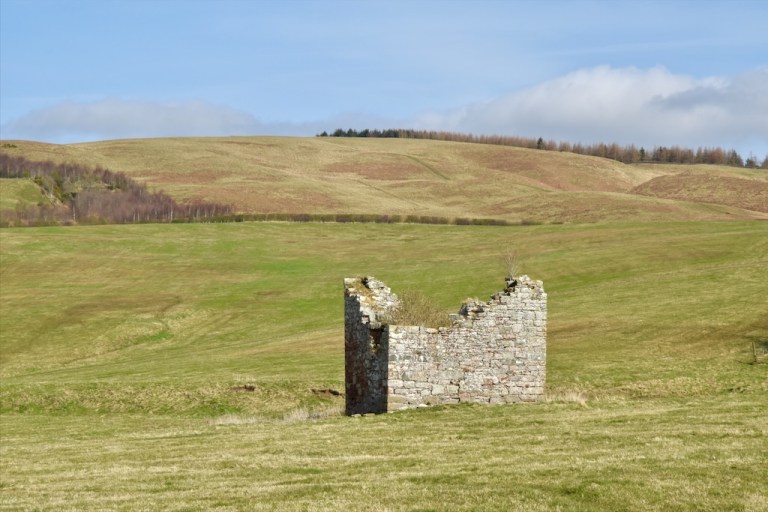 Understanding the Border Reivers: History and Impact – Thistle & Time